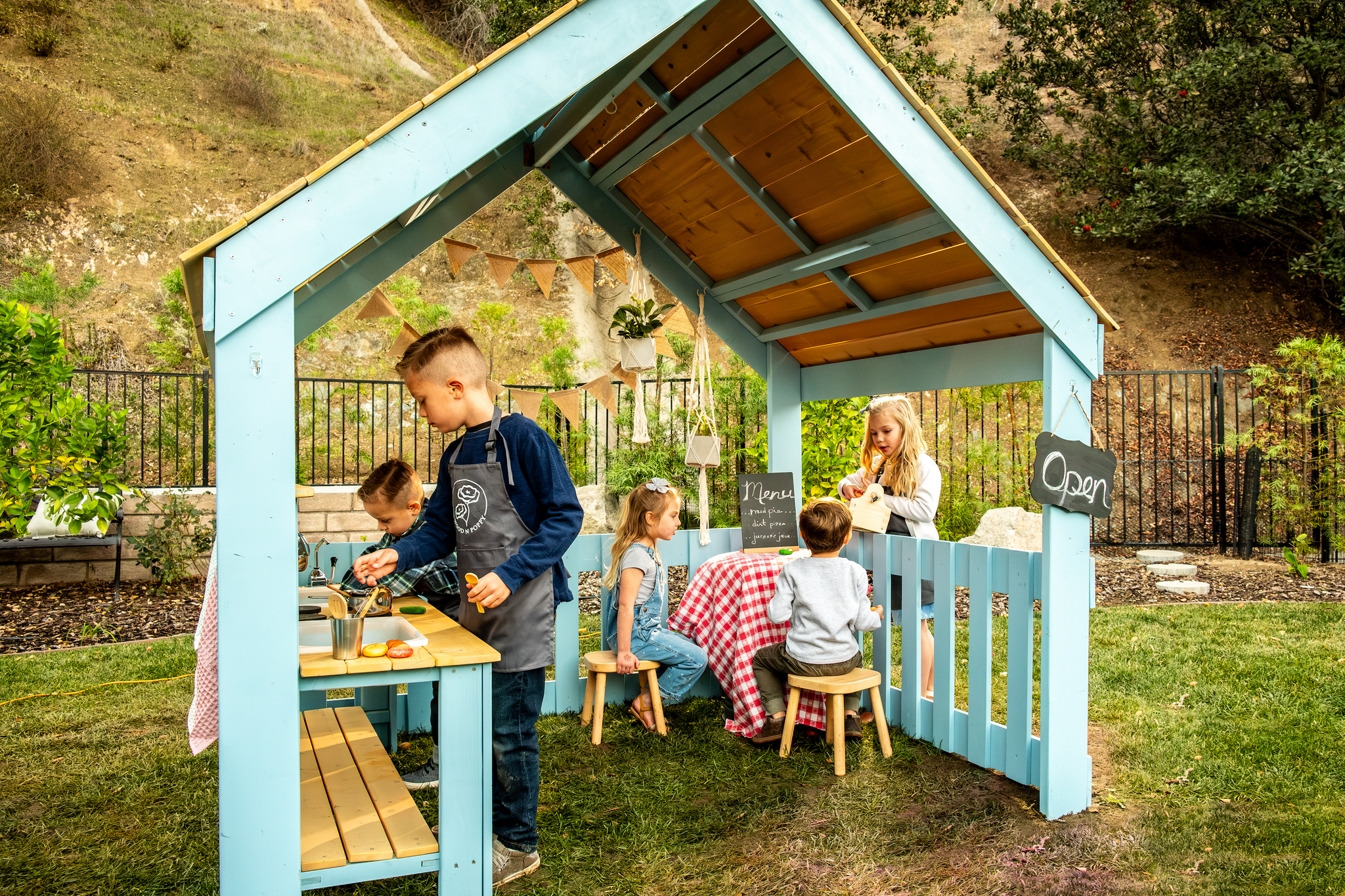 Playhouse – WoodNPoppy